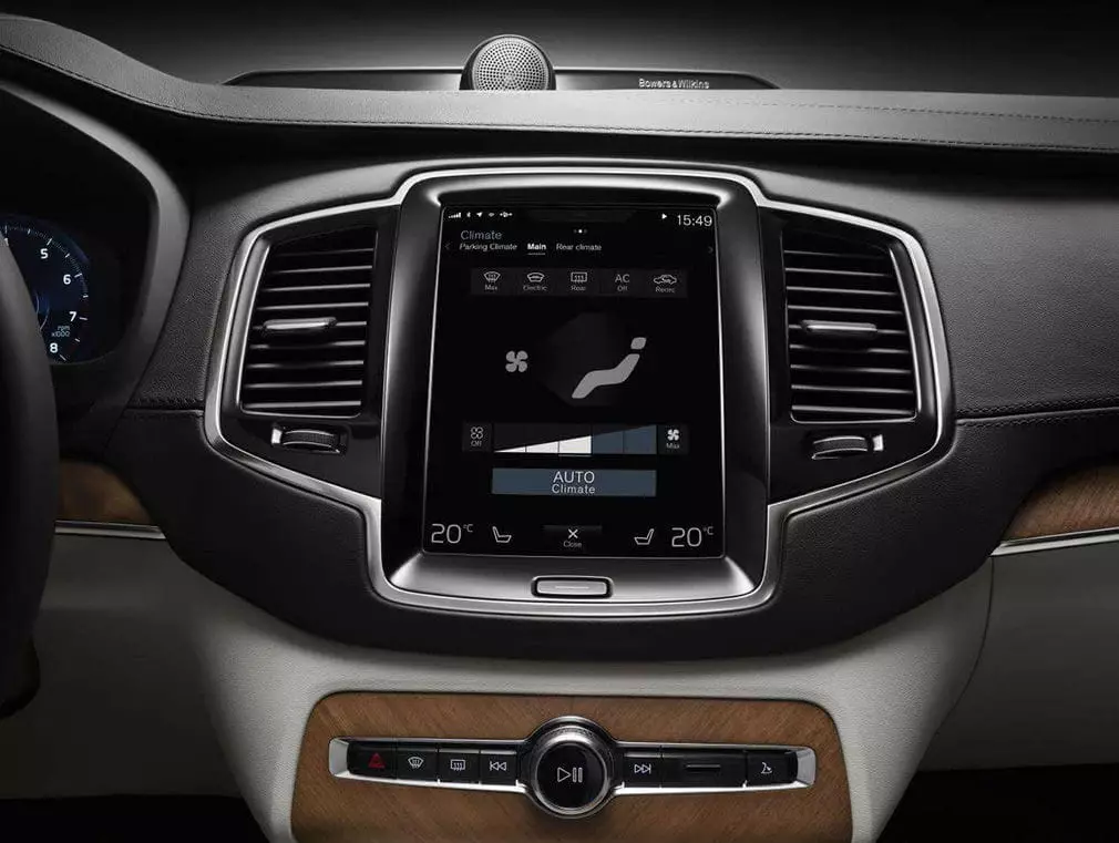 Volvo XC90 2015 Images