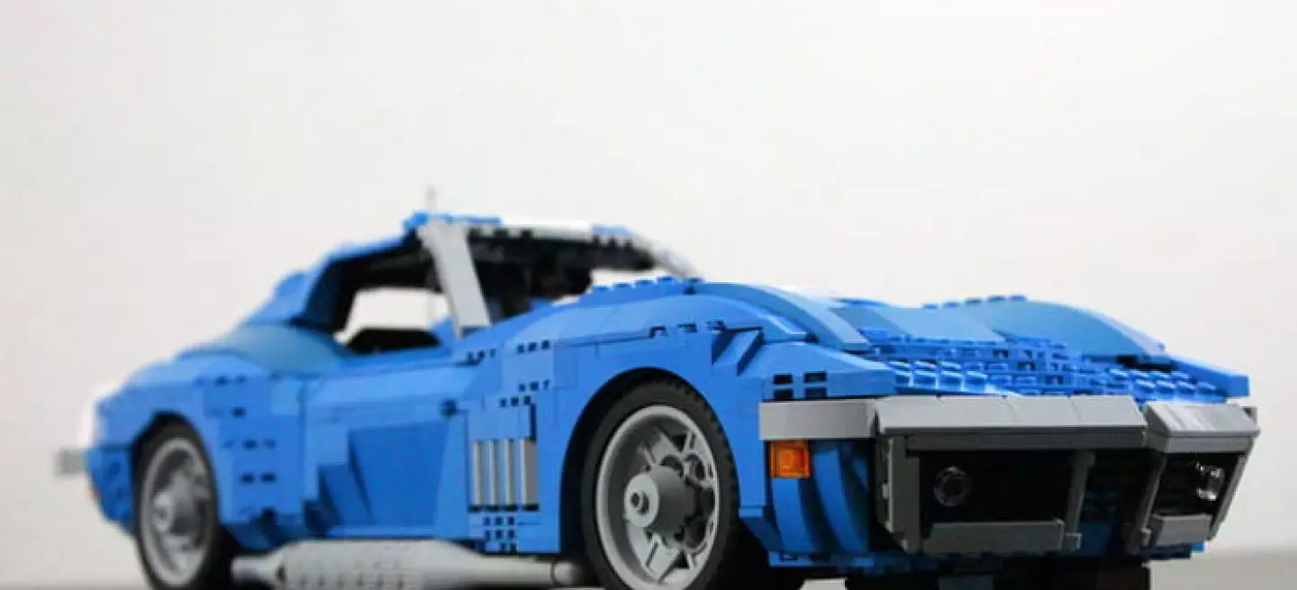 Chevrolet_corvette_C3_Lego_DM_8.