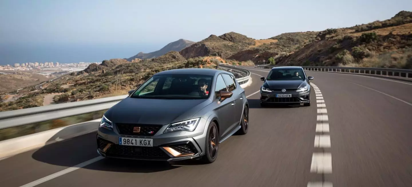 Volkswagen Golf R เบาะ Leon Cupra R 5