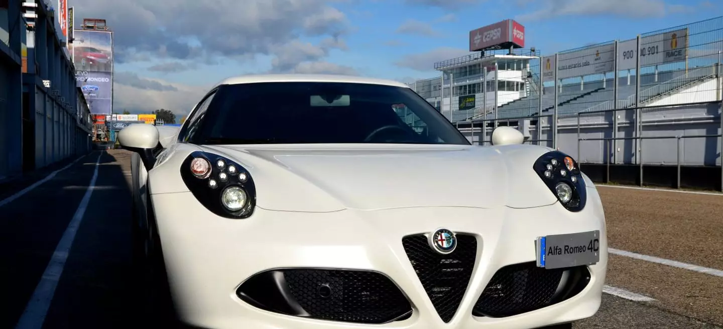 Alfa_Romeo_4C_test_jarama_mapdm_1