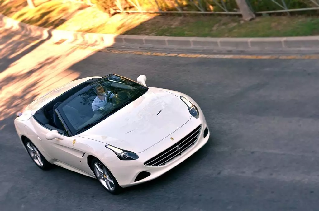 Ferrari California T