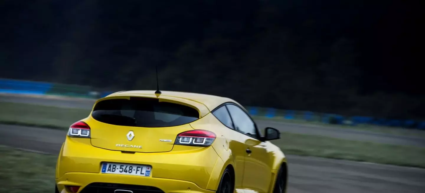 Renault_megane_2014_DM_57