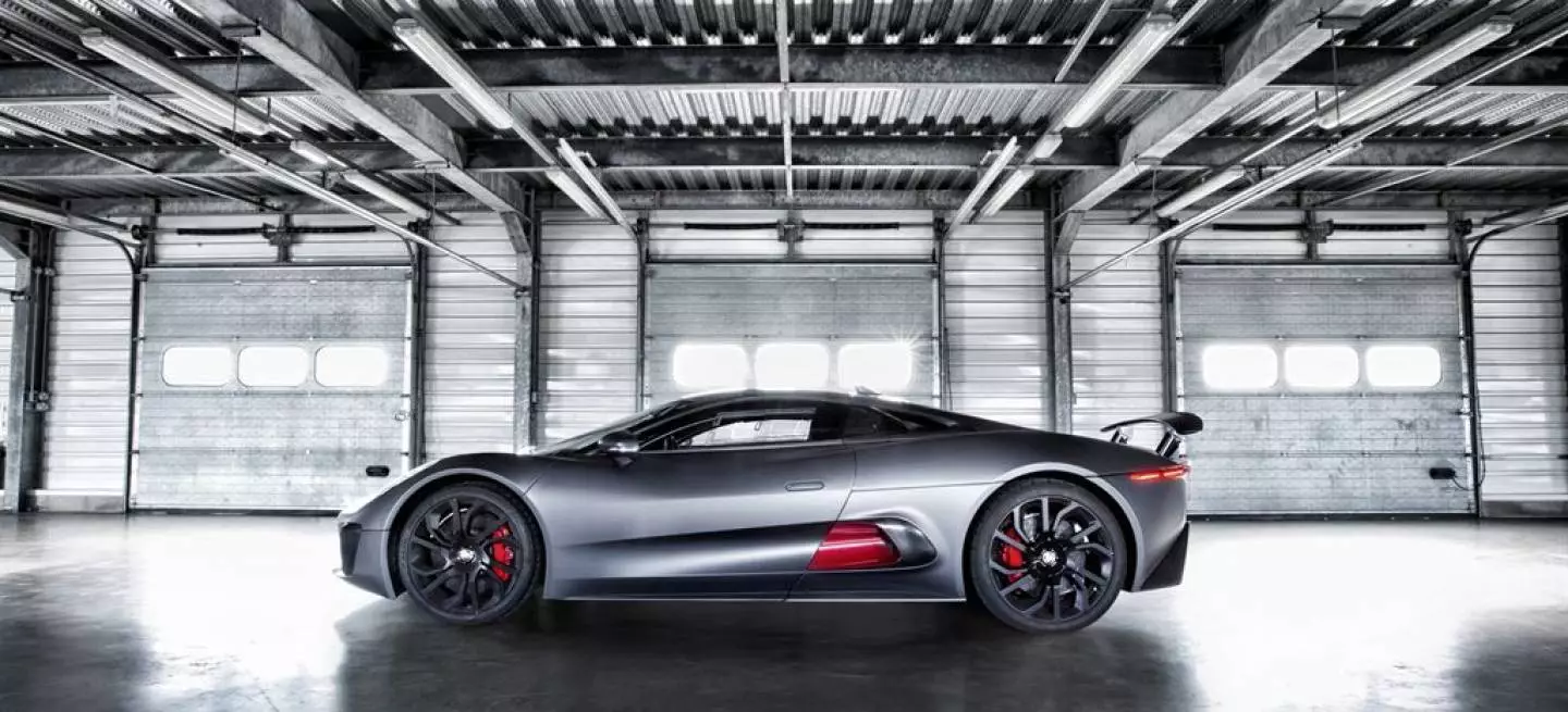 І тэхніка стала мастацтвам: Jaguar C-X75 20685_1