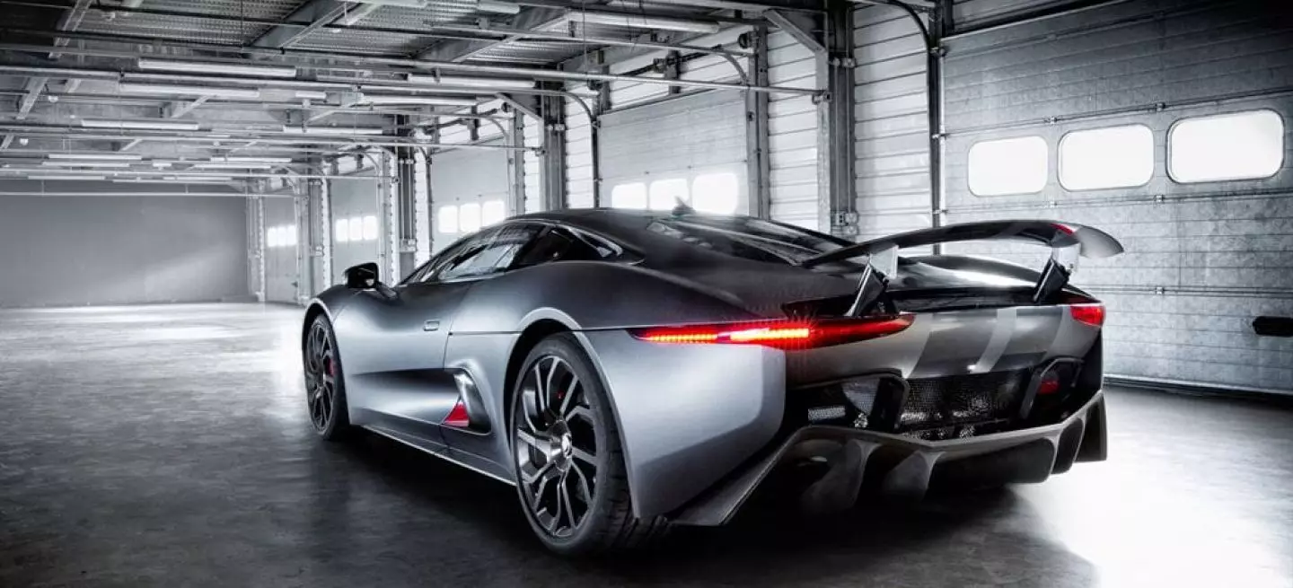 Jaguar_C-X75_DM_1024_1