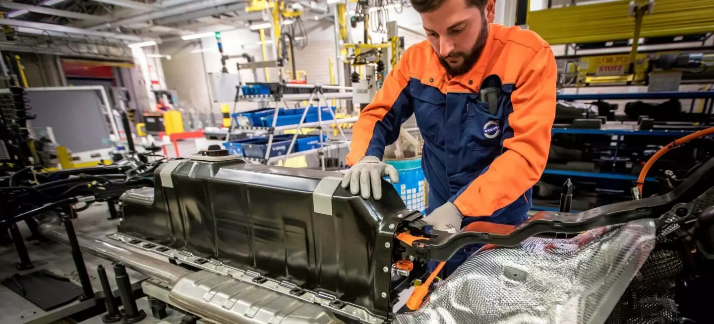 Гібридна батарея Volvo Plug-in Hybrid Battery Pack 1