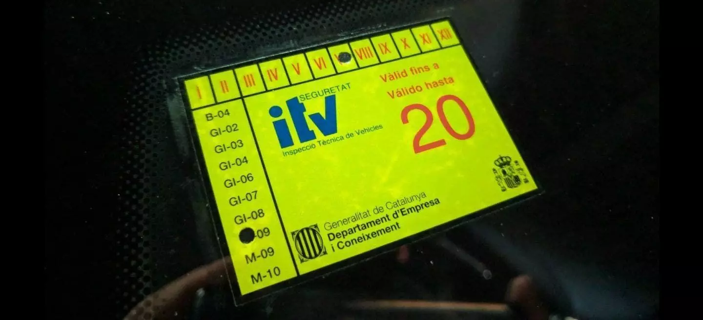 Dgt Regulations Objects to Carry Mandatory Fine Itv Sticker