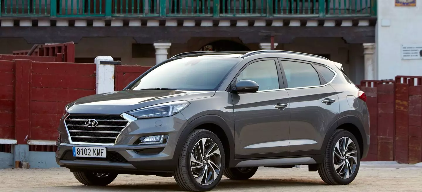 Hyundai Tucson Stock Car