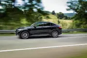 Videón mutatják be a Mercedes-AMG GLC 43 Coupé-t: 3.0 V6-os biturbó motorral és 362 CV teljesítménnyel 23274_5