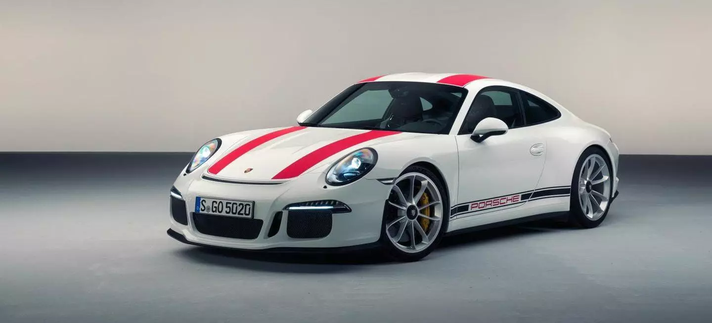 Bota është e çmendur: Porsche 911 R e parë tashmë shitet në tregun sekondar për gjashtë herë RRP-në e tyre