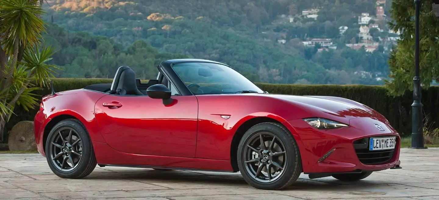 1440_mx-5_2015_exterior_20-1440px_1440x655c