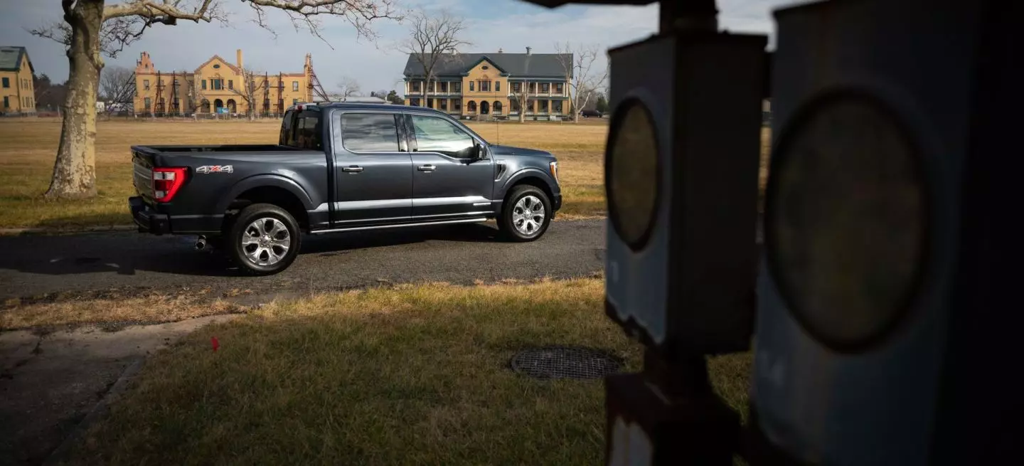 Ford F150 Powerboost 85-i synap görüň