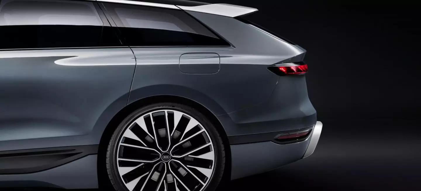 אודי A6 Avant E Tron Concept 10