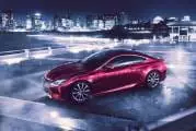 Lexus RC 300h 2015: ĝi estas kupeo, ĝi estas hibrida kaj ĝi estas altkvalita 26762_3