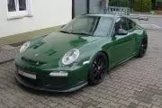 Jaguar itxura du, Porsche da. British Racing Green koloreko 911 GT3 bakarrak maiteminduko zaitu 27011_5