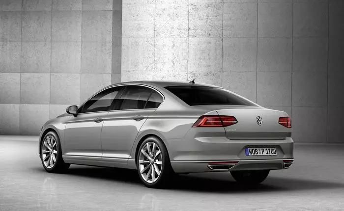 Volkswagen Passat nshya 2015: izi ni moteri 10 zizaboneka