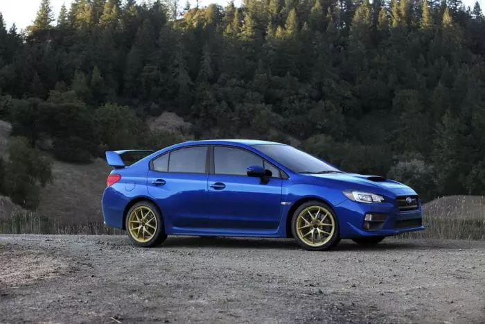 Volkswagen Golf R czy Subaru WRX STI?