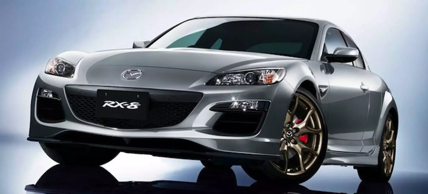 Mrithi wa Mazda RX-8 atawasili mnamo 2017: tayari kusherehekea miaka 50 ya Mazda Cosmo Sport. 28157_1