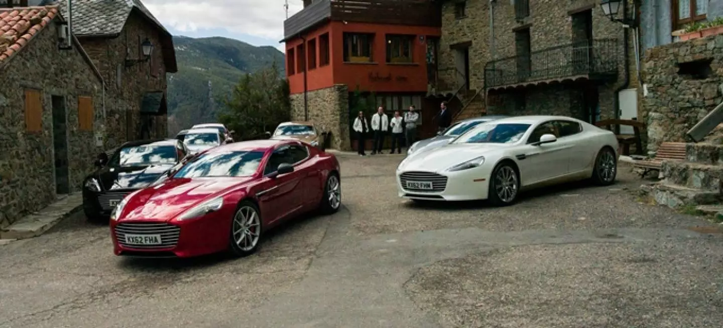 “Lagonda” “Aston Martin Q” tarapyndan öndürilen öz sedany bolar 28452_2