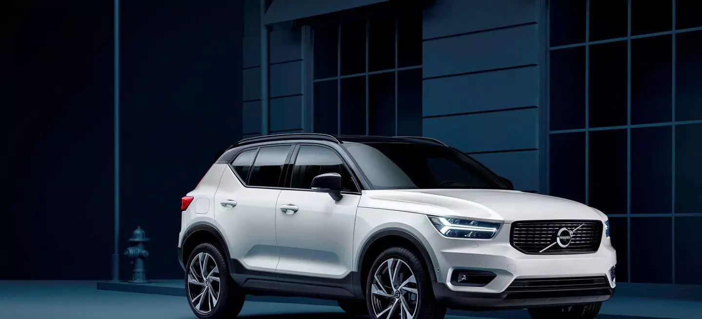 Volvo Xc40 ສະເຫນີ 2021 ດ້ານຫນ້າສີຂາວ