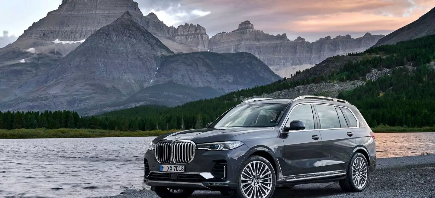 BMW X7 007