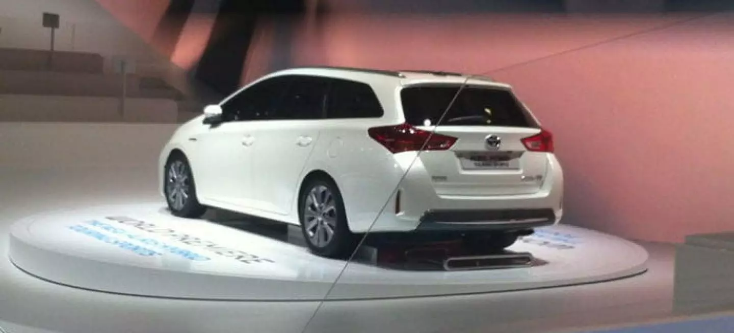 Paris Motor Show 2012, toos ah 32319_18