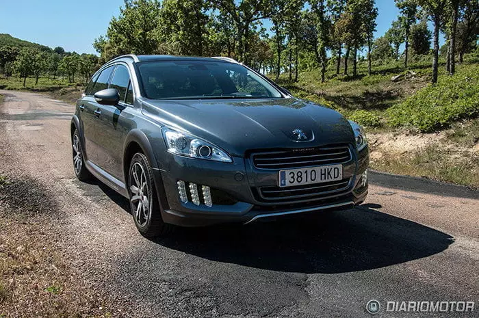 IPeugeot 3008 Hybrid4 ivavanyiwe