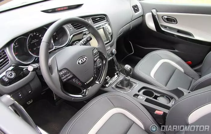 Kia Cee'd 2013, presentació i prova a Madrid. Interior.