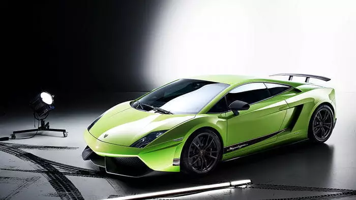 Gallardo мураскорунун диапазону жөнөкөй болот