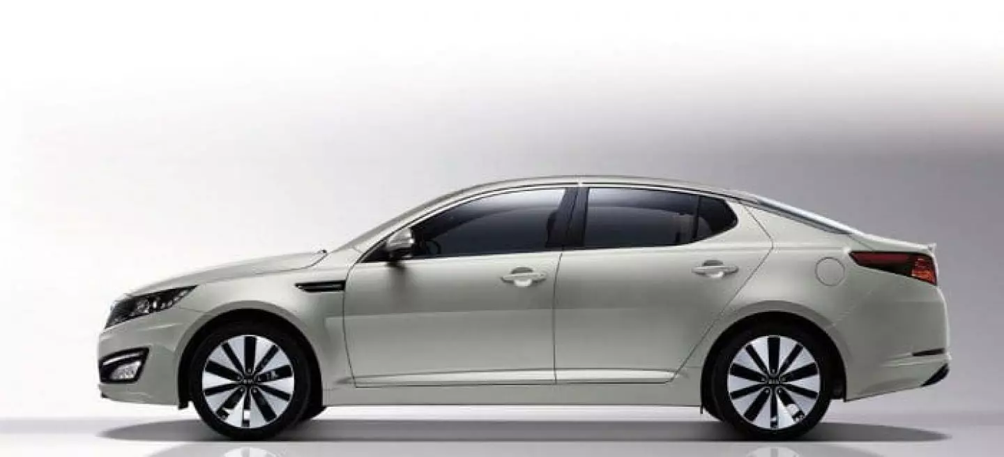 kia-optima-2011-dm-4