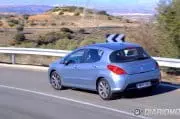 Peugeot 308 e-hdi 1.6 112 CV Allure، آزمايل (II) 35068_13