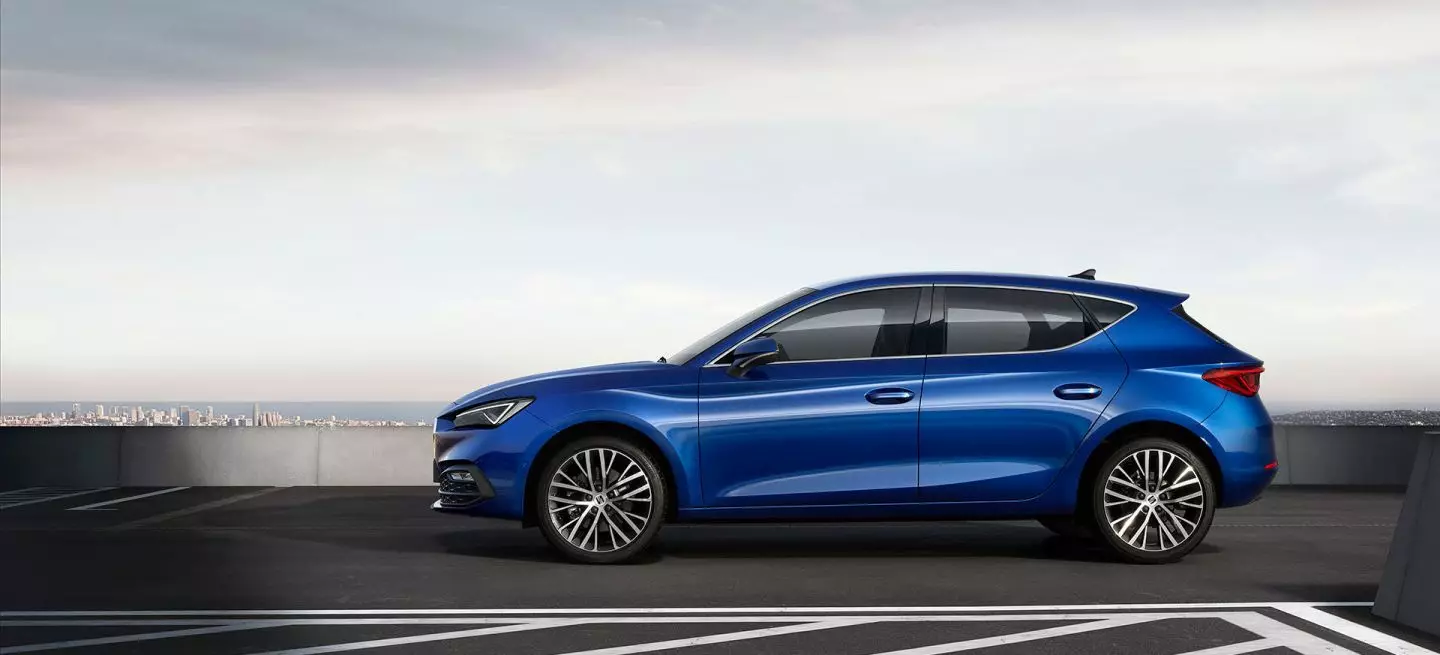 Seat Leon 2020 Xcellence Blue Mystery Blue 02