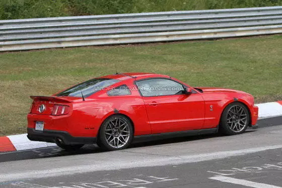 2013 Шелби Мостанг GT500 шпион фотолары