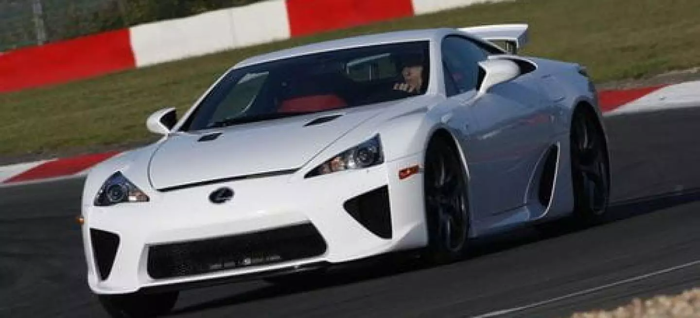 雷克萨斯 LFA