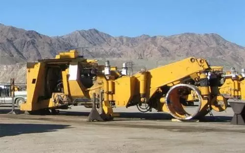 Hvernig er Belaz risastór dumper byggður?