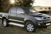 ቶዮታ የ Hilux 2.5 D-4Dን አዘምኗል 41807_2