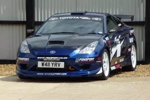 Toyota Celica GT4 da Fensport, a 325 Km/h