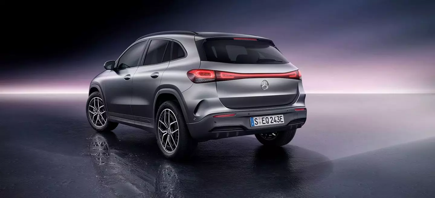 Mercedes Eqa кыймылы 2021 53