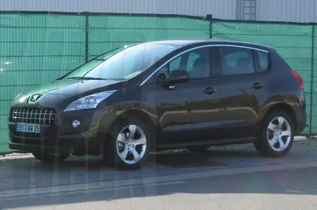 Peugeot 3008, spionbilder uten kamuflasje