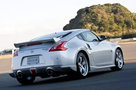 Nissan 370Z Nismo, tinuod nga mga litrato sa kalibutan