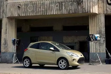 “Ford Ka”, täze Jeýms Bond filminde surata düşdi