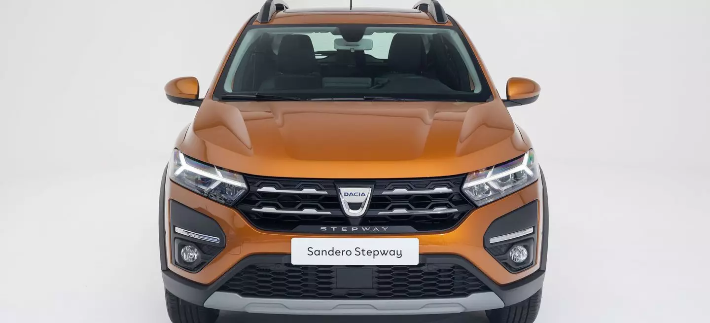 Dacia Sandero Stepway 2020 Оранжевый 01