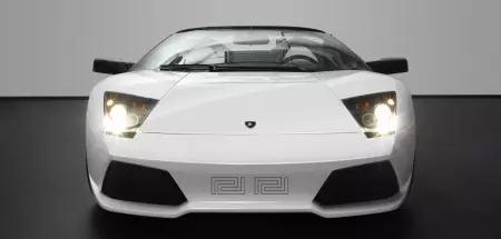 لامبورگینی LP640 رودستر ورساچه