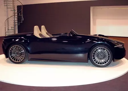 I-prototype enyangeni: I-IDEA Era Barchetta Concept