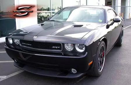 Speedfactory Dodge Challenger SRT8, sửa đổi đầu tiên cho Xe cơ bắp