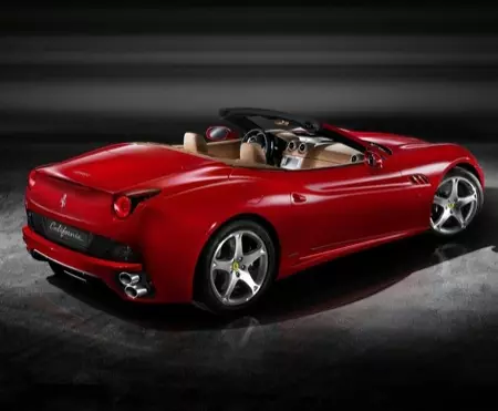 Ferrari California, jaunais Maranello modelis beidzot tiek atklāts