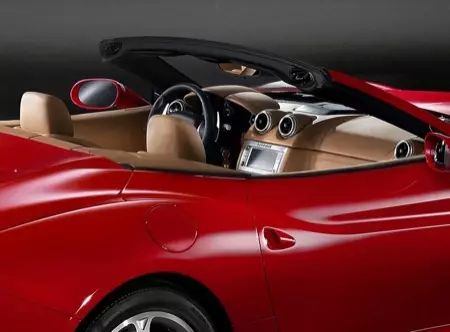 ទីបំផុត Ferrari California ម៉ូដែល Maranello ថ្មីត្រូវបានបង្ហាញ