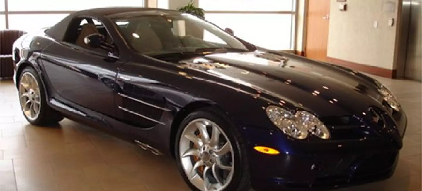 Ang Mercedes SLR McLaren Roadster nga gibaligya sa eBay, nga adunay bug-os nga gallery sa litrato 45637_2