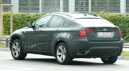 Noi fotografii spion ale BMW X6