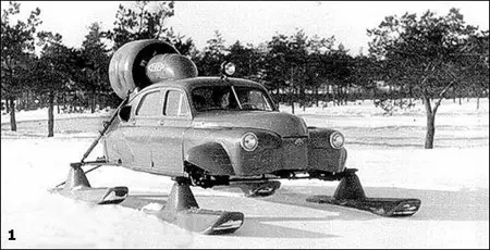 Schneemobil Sever-2, russischer Oldtimer mit Propeller zum Fahren durch Schnee