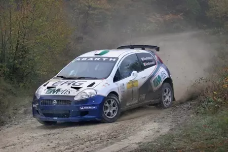 Fiat Grande Punto Super 2000 и улична версия Brutale